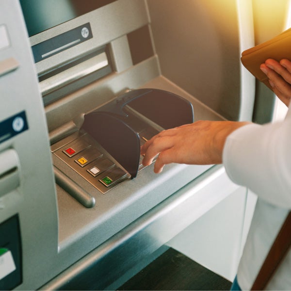 Cash and cheque deposits, and withdrawals at CommBank ATMs | Bankwest
