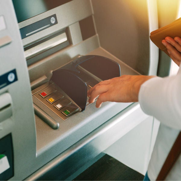Cash and cheque deposits, and withdrawals at CommBank ATMs | Bankwest